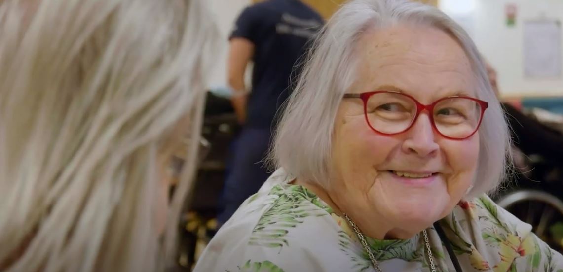 Gemenskap och träning tände Gunillas livsgnista - Attendo